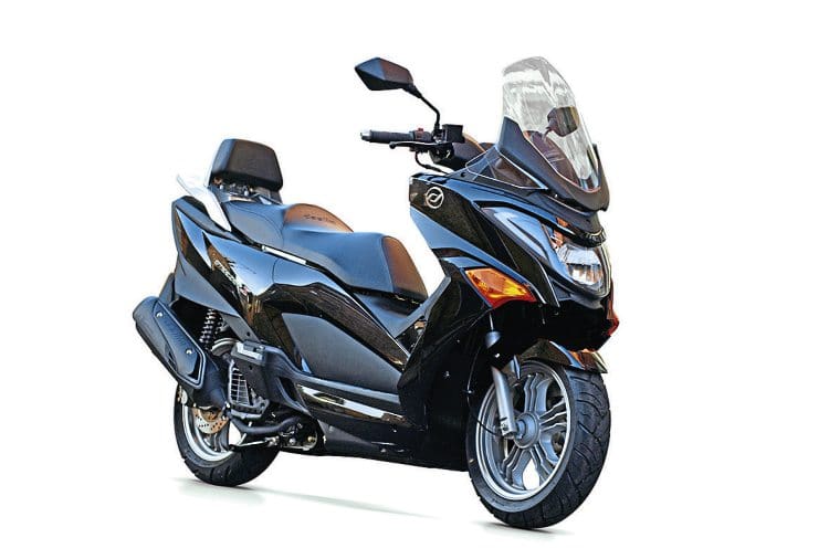 DAELIM Steezer 125 - on2wheels